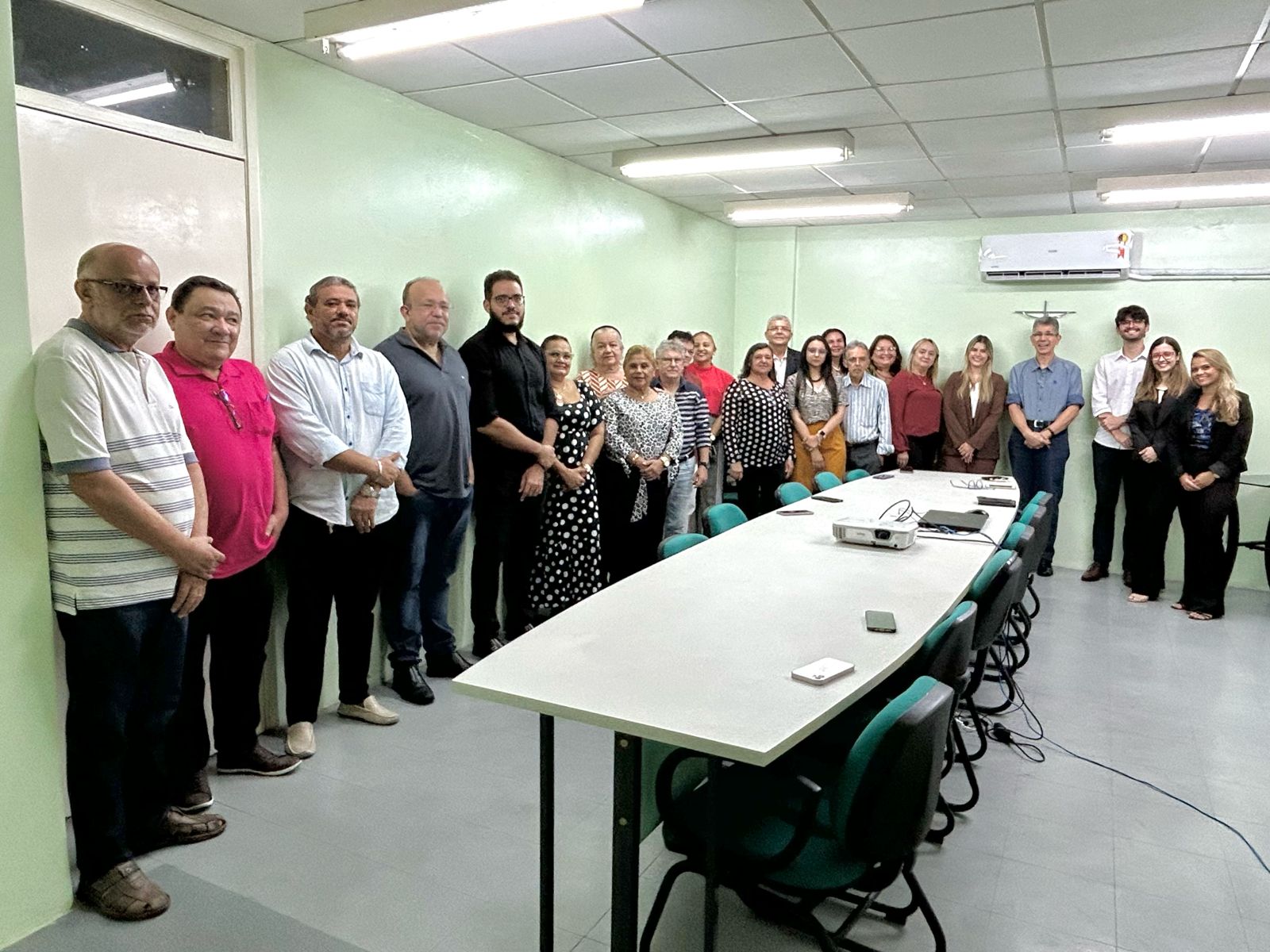 Issec apresenta nova coordenadora jurídica - Instituto de Saúde dos ...